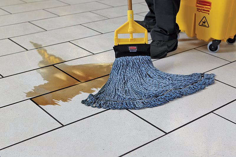 Rubbermaid Maximizer Microfiber Mops